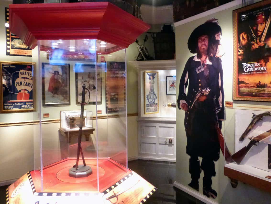 Spanish Pirate Towns Around The World | GoNOMAD Travel
